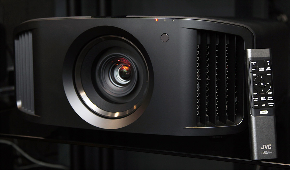 JVC DLA-NZ8 – следующая ступень качества – Тест лазерного 8K-проектора ...